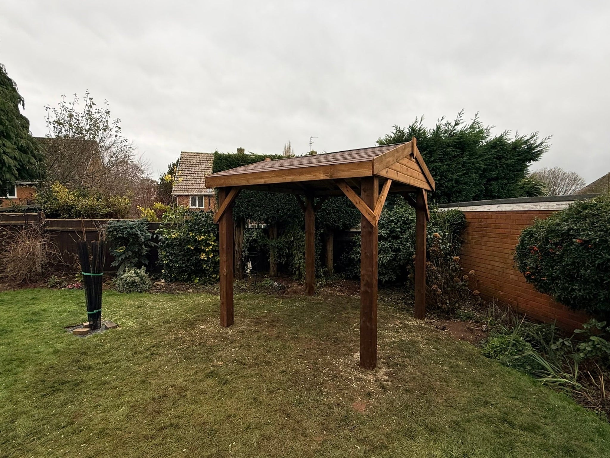 2.5m x 2.5m Apex Pergola – Stourbridge Bespoke Buildings